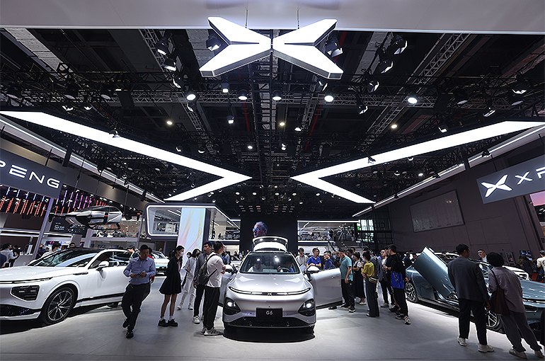 Chinese NEV Startup Xpeng Gains on Strong Q4 Earnings, Q1 Forecast ...