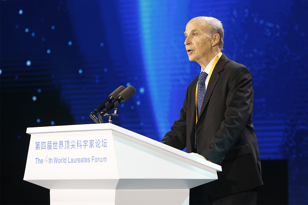 [In Photos] Nobel Prize, Turing Award Winners Address World Laureates ...