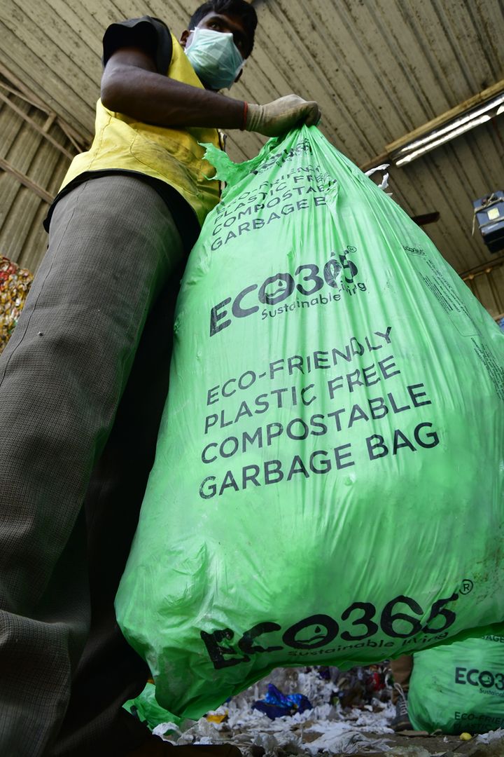 An Open Source Platform to Sort Garbage