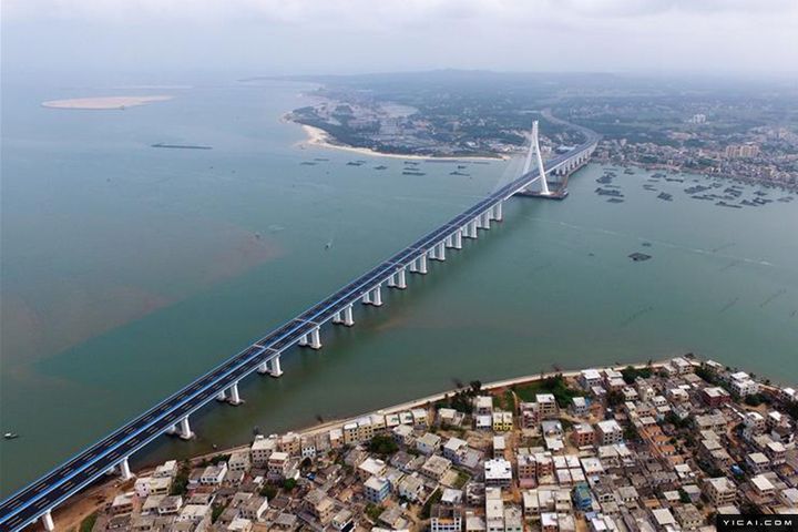China's First Cross-Sea Bridge Spanning a Fault Opens in Hainan