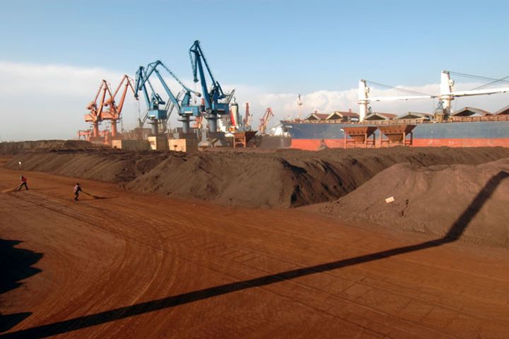 China Takes Delivery of First Australian Iron Ore Brought in by Sea and ...