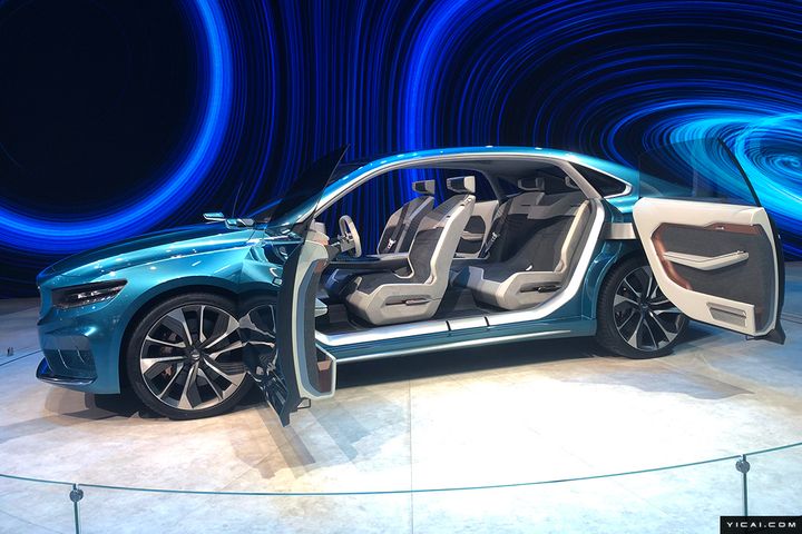 Flashy and Edgy Sports Cars Attract Views at Shanghai Auto Show