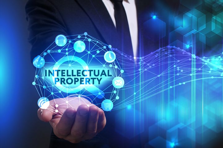 Shanghai, 10 Banks Team to Lend Money Through IP Pledge Financing