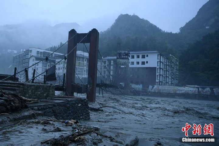 Sichuan Rainstorm Kills 8, Disrupts Almost 13,000