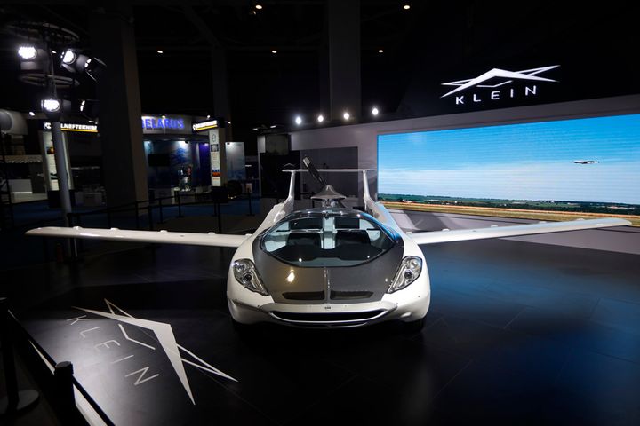 World's Latest Vehicle Tech Goes on Show at CIIE's Auto Pavilion