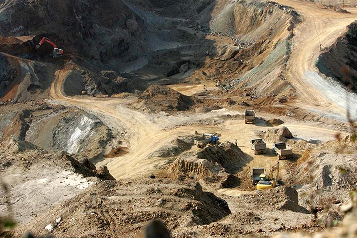 Yongxing's Lithium Extraction Halt in China’s Jiangxi Is Linked to ...