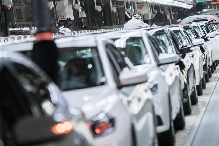 China's Car Exports to Extend Growth After Hitting Record High in ...