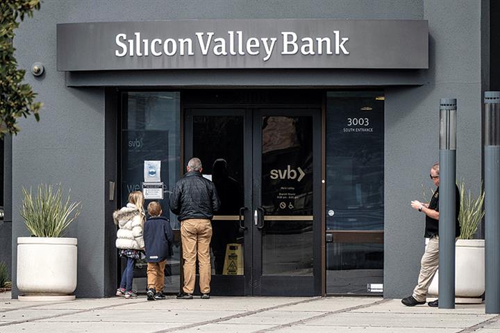 China Depositors Finally Manage to Withdraw Funds From SVB, Sources Say