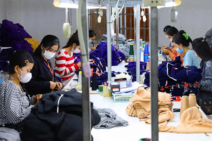 Hot Products Give Labor-Intensive Chinese Exporters a Boost