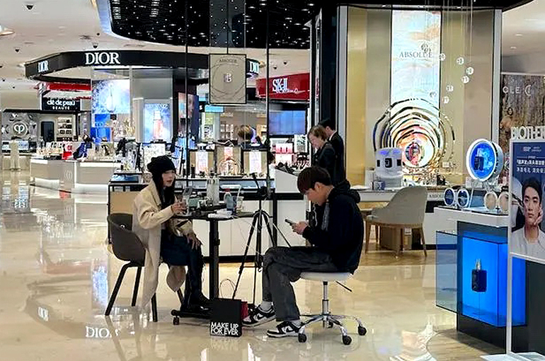 Digital Upgrades, Client Focus Are Key to Unlocking China's 2023 Retail