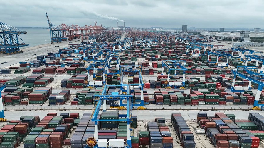 China's Export Container Shipping Price Index Soars in January