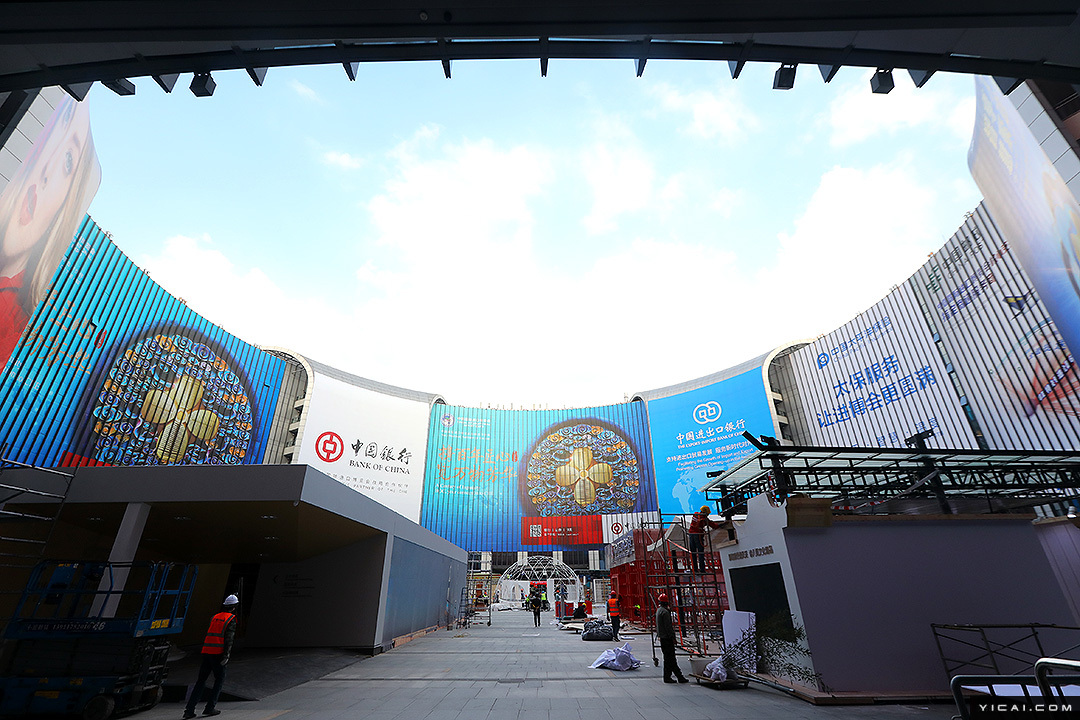 [In Photos] Final Preparations Are Underway at CIIE Site Ahead of ...