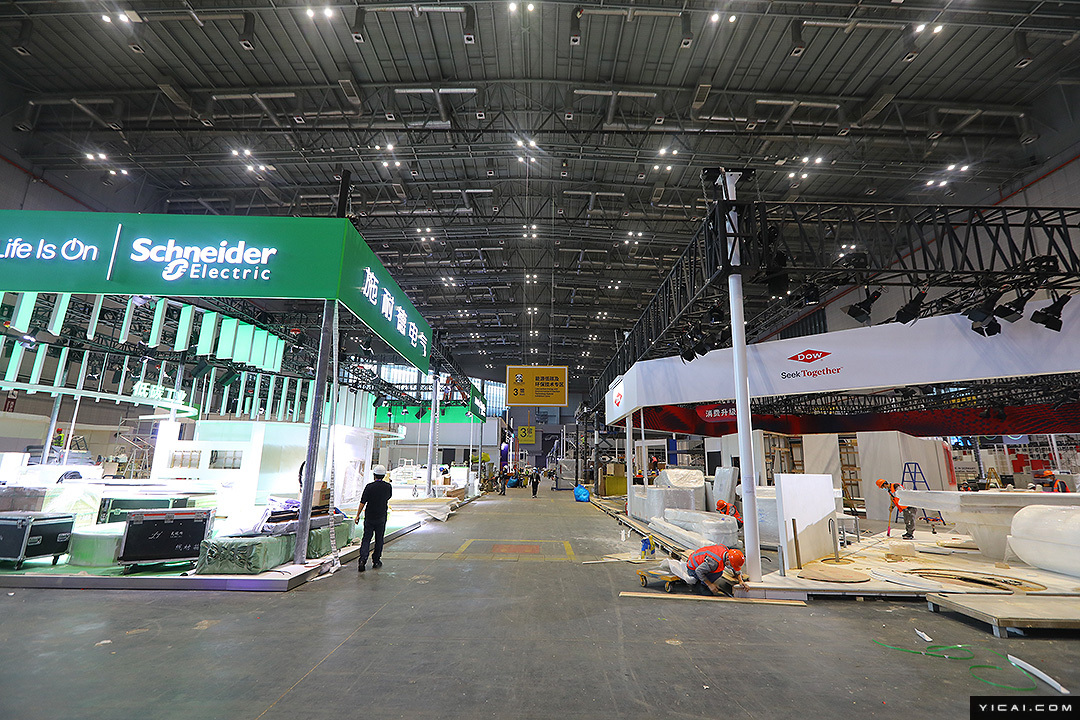 [In Photos] Final Preparations Are Underway at CIIE Site Ahead of ...